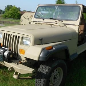 30277 Sand Camo Gallon Paint – Paint Gallons – Quarter Ton & Military